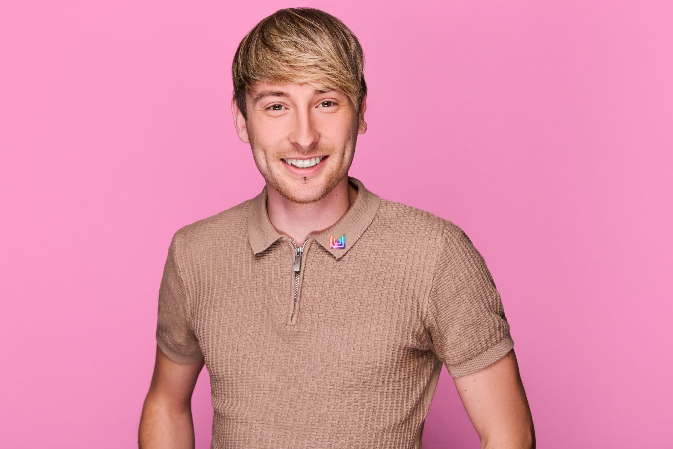 TOP TIPS FOR COVERING GREY HAIR WITH NIALL MCNULTY - Colour World